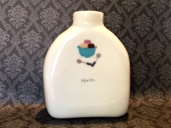 SHARE - Round Icon Vase by Beth Mueller – ArtQuest Gallery