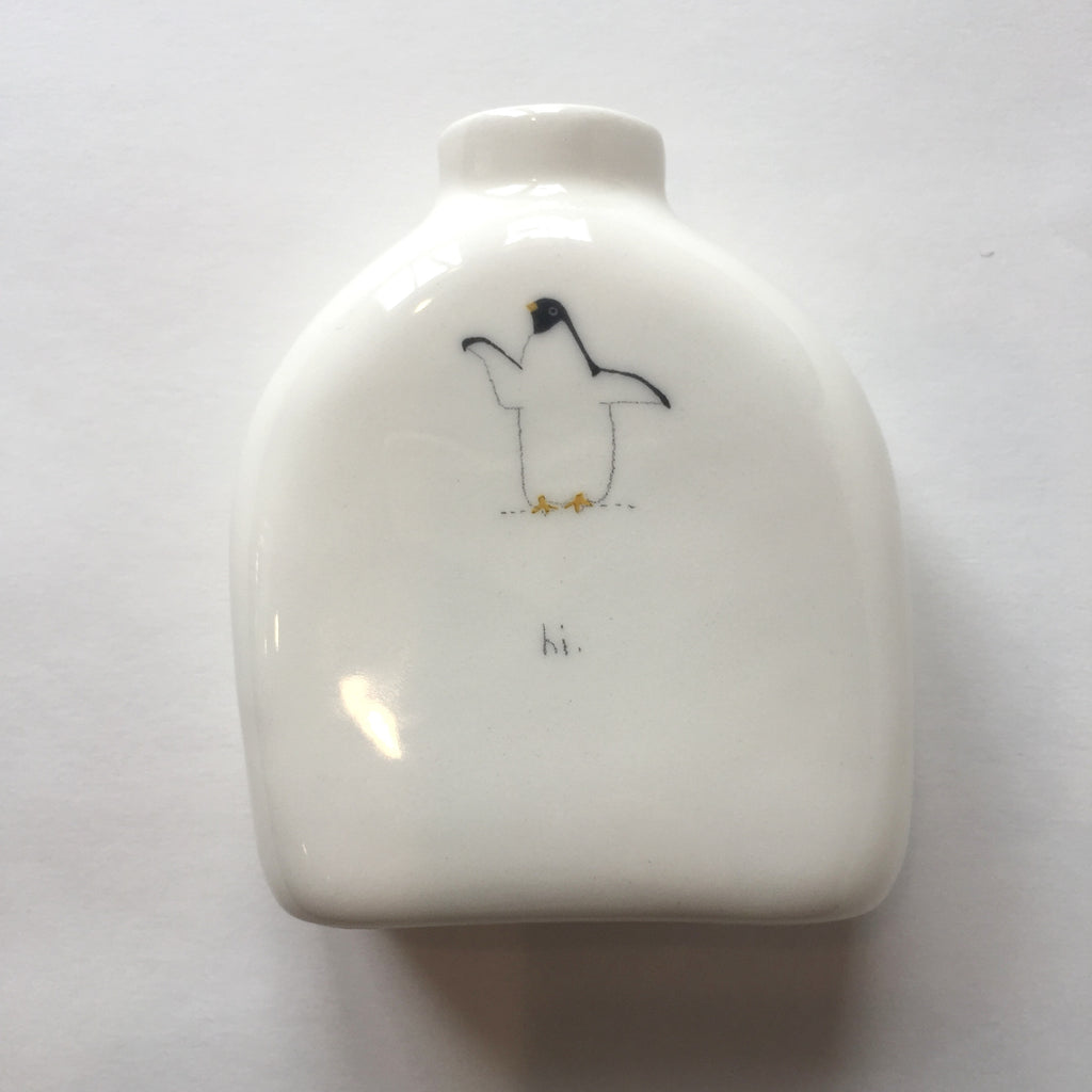 HI- Round Icon Vase by Beth Mueller – ArtQuest Gallery